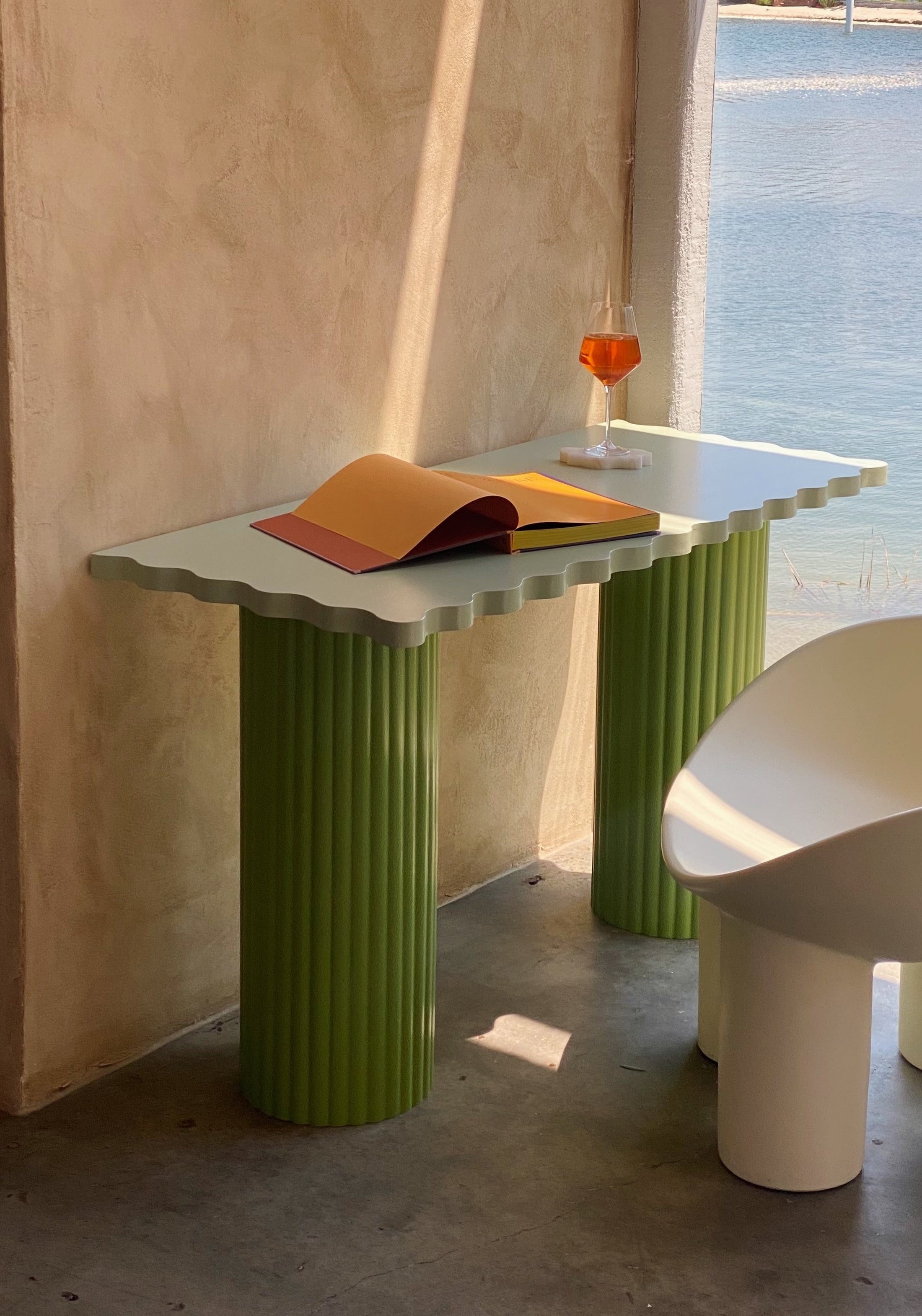 Wavy Desk – ohpaddi