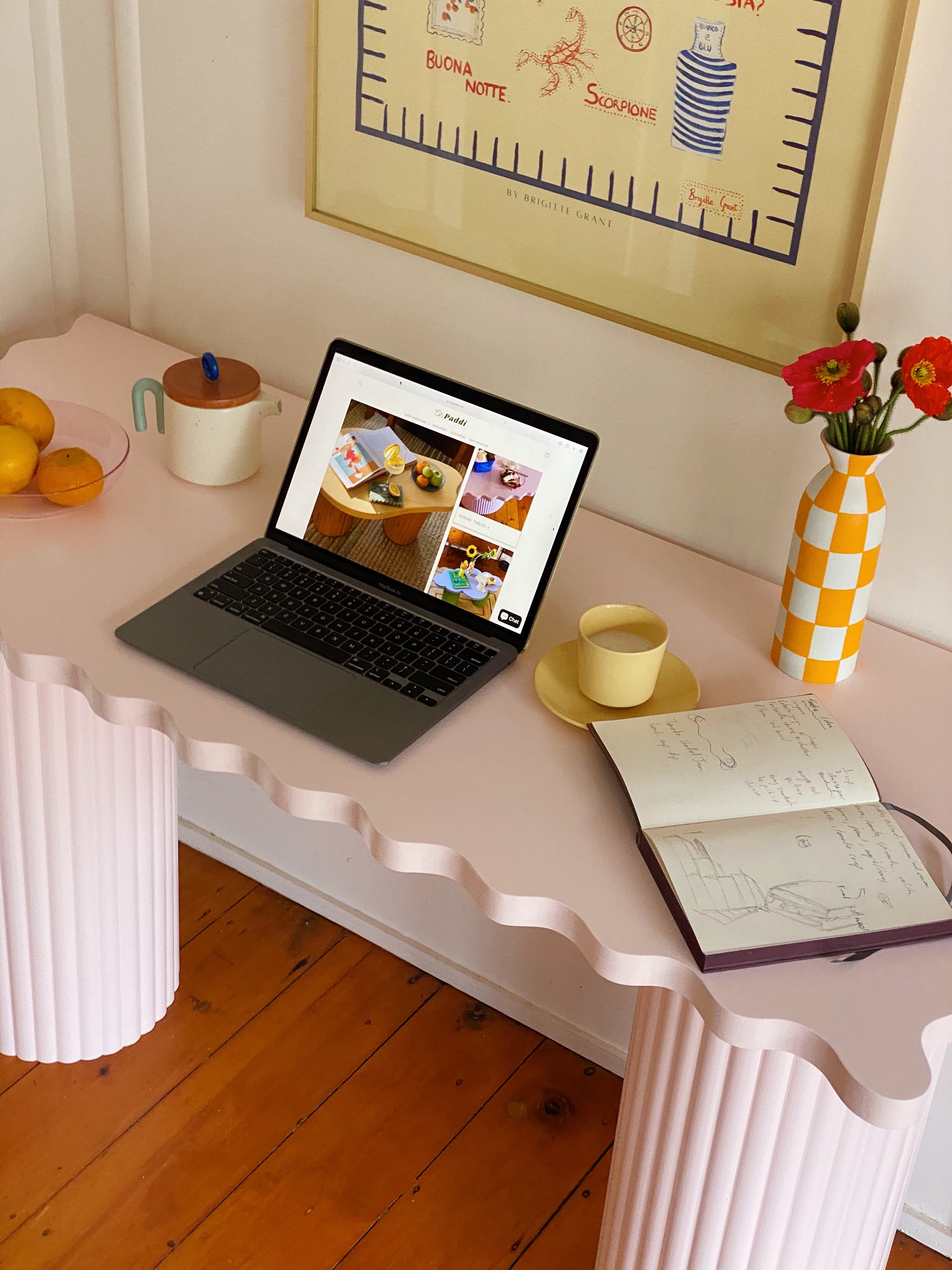 Wavy Desk – ohpaddi