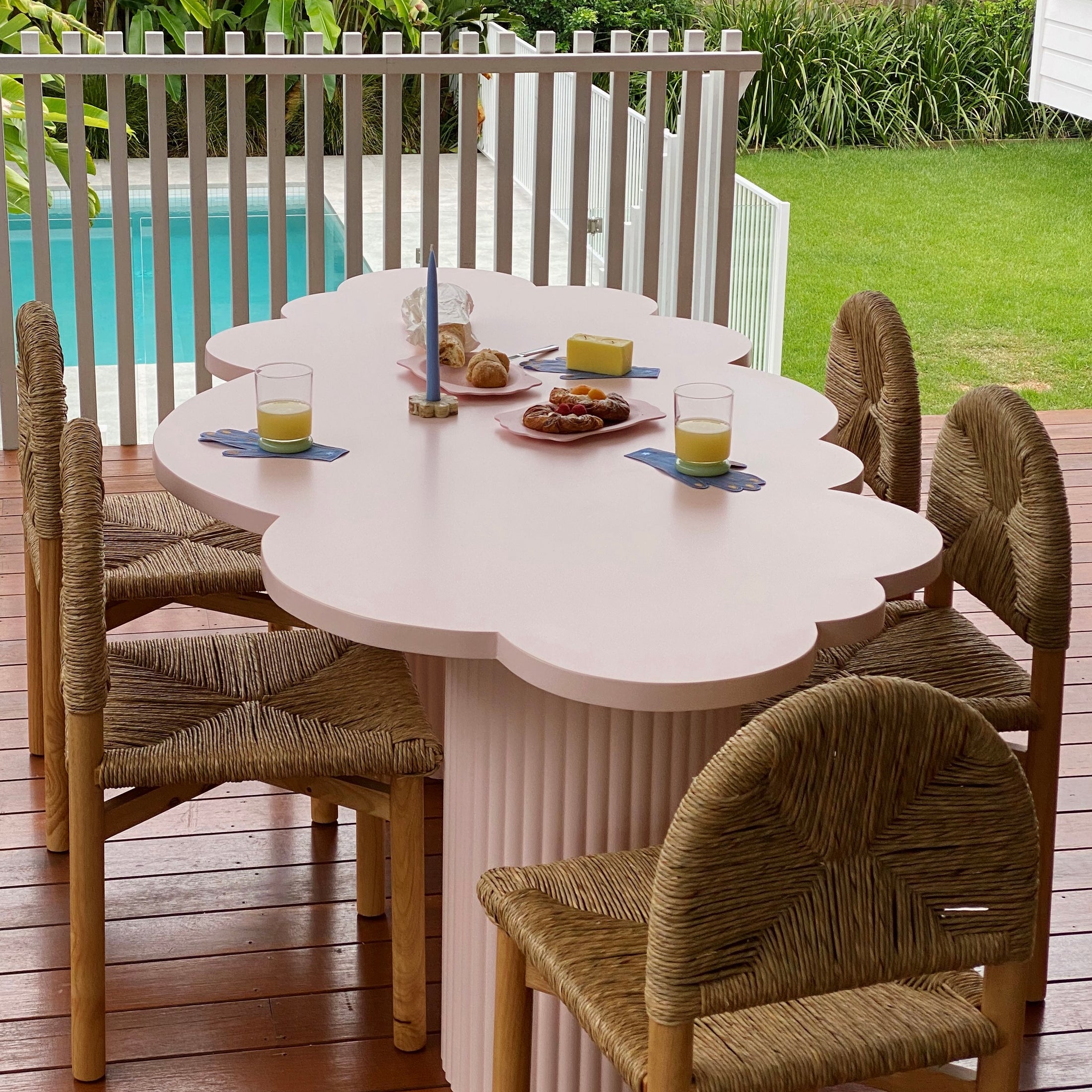 Cloud Dining Table – Oh Paddi