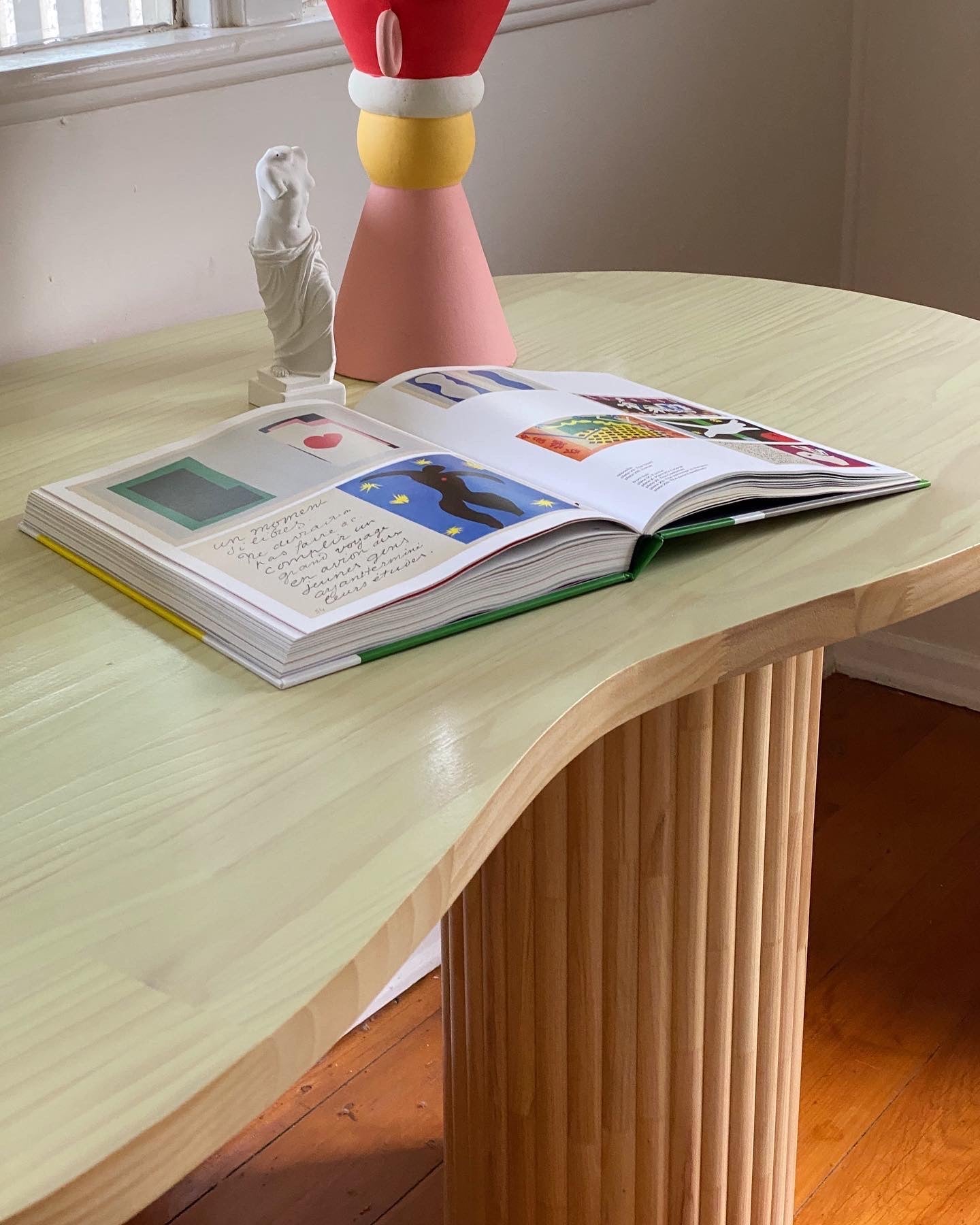 "Even Bigger" Kidney Desk – ohpaddi